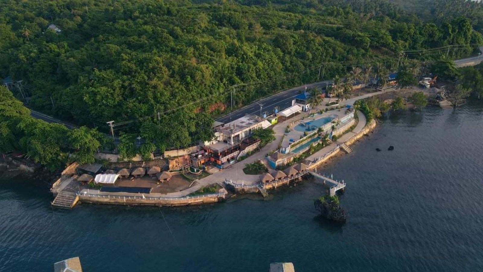 Tomorroland Resort: How To Get There + Travel Guide » Shellwanders