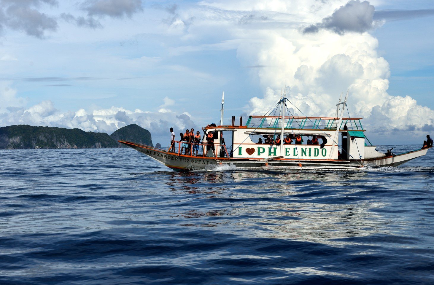 El Nido Palawan Island Hopping: Guide to the Best Tours » Shellwanders